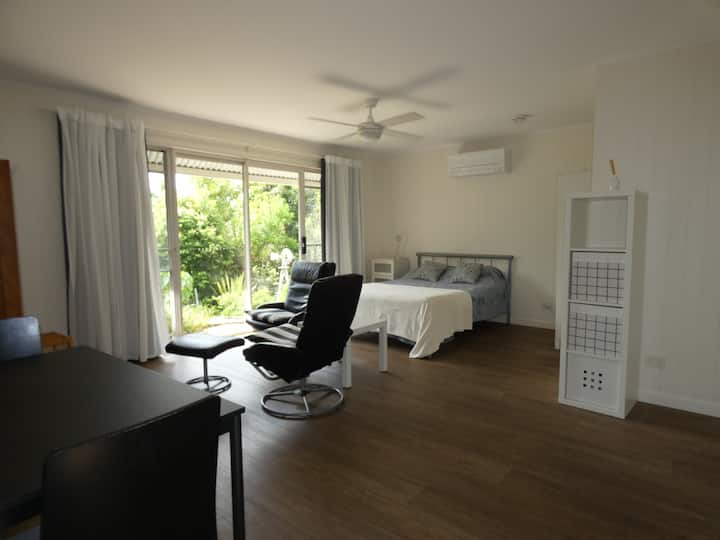 Self-cont Garden Studio, Mins Cbd Hospitals Unis - Brisbane
