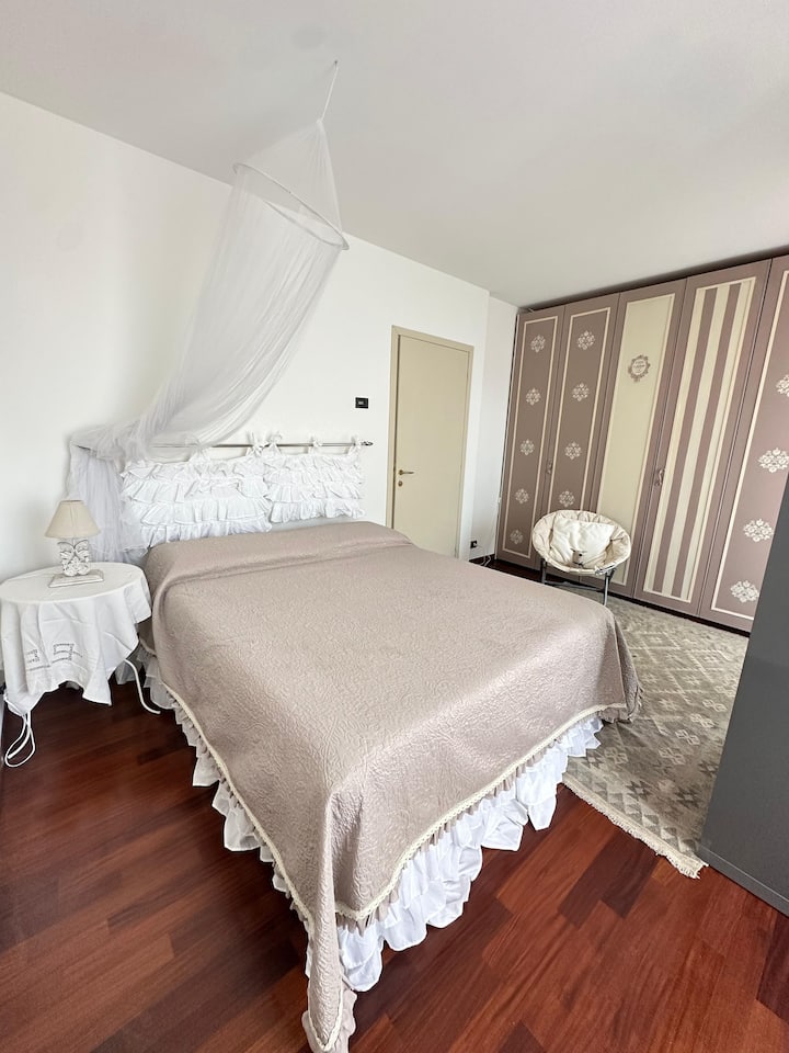 Provencal Room - La Casa Di Max - Monza