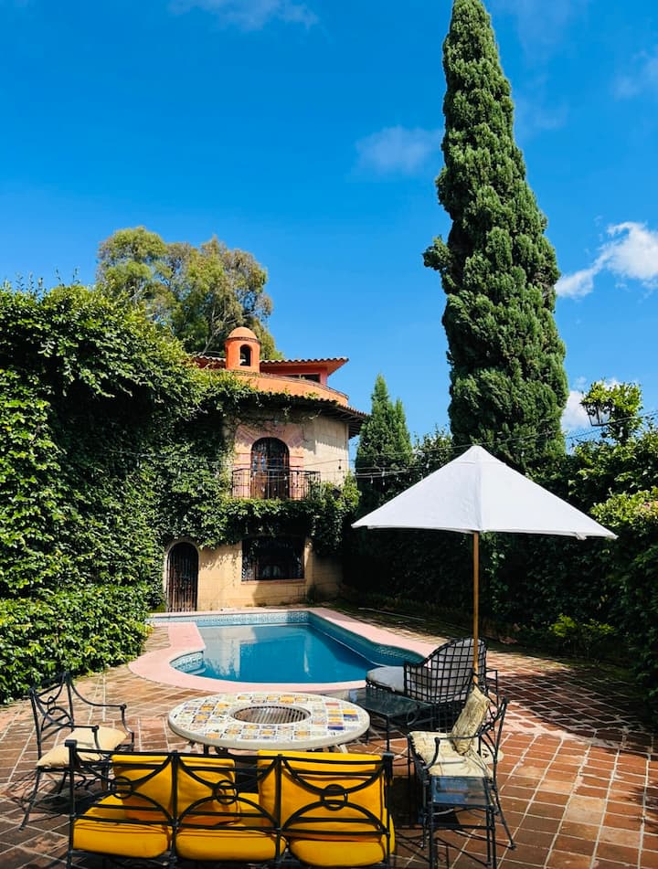 Jardín De Los Soles Residencia Estilo Californiana - Taxco