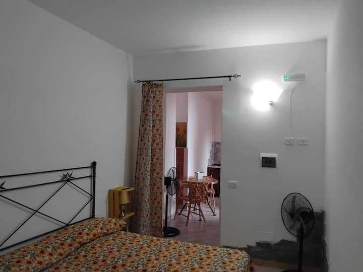 Tiny  Hause Nella Montagna In Cilento - Pisciotta