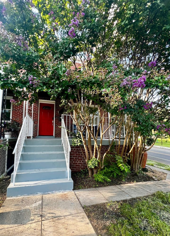 House By The Park - Washington D. C., DC