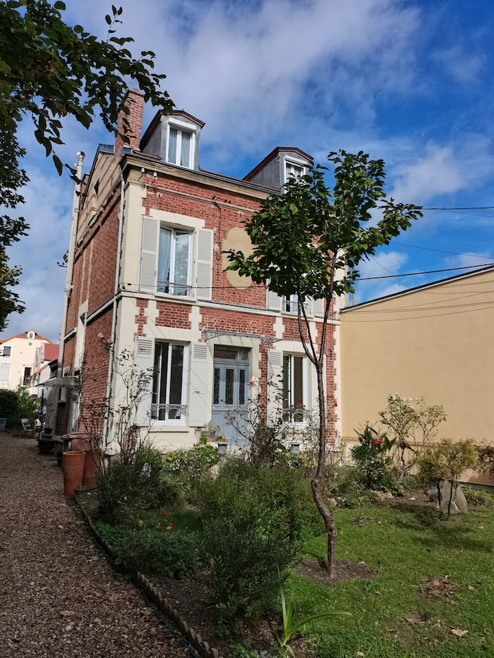 Appartement Dans Une Maison Familiale De 1880 - Le Vésinet