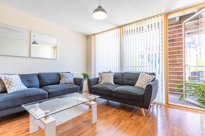 2 Bed Serviced Apartments | Flexible | Groups - 밀턴 케인즈