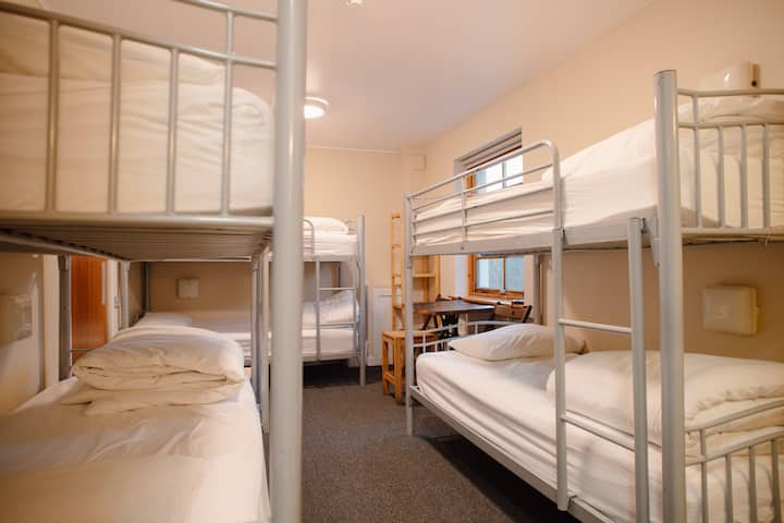 The Old Bridge Inn Bunkhouse Private Room No.6 - Boat of Garten