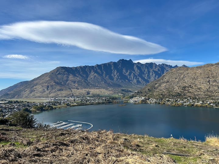Lakeview Deluxe Apartment - Queenstown