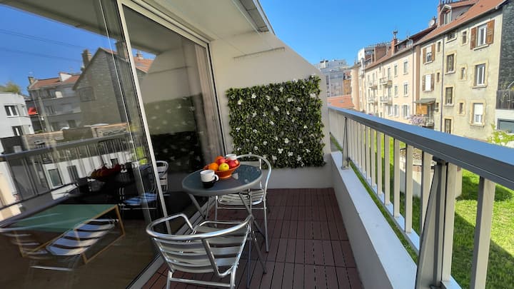 Studio Calme, Parking Inclus, Piscine Et Gardien - Grenoble