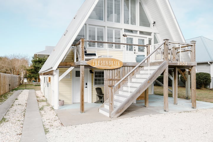 100 Yds To Beach | 500 Mbps | Pets | Backyard| Wfh - Carolina Beach, NC