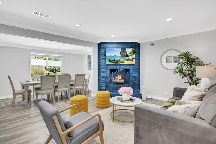 Whimsical Vacation Spot Near Disneyland Magic! - Anaheim, CA