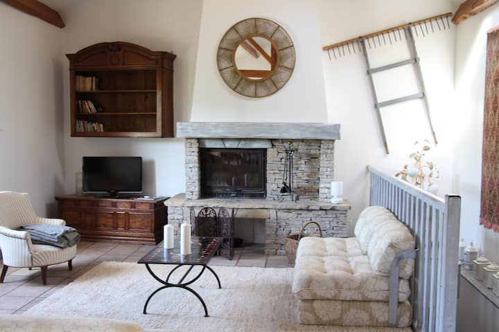 Maison De Charme à Saint-jean-du-bruel - La Couvertoirade