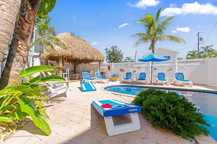 Purple Alamanda Ami Duplex Lower 2b/1b - Anna Maria, FL