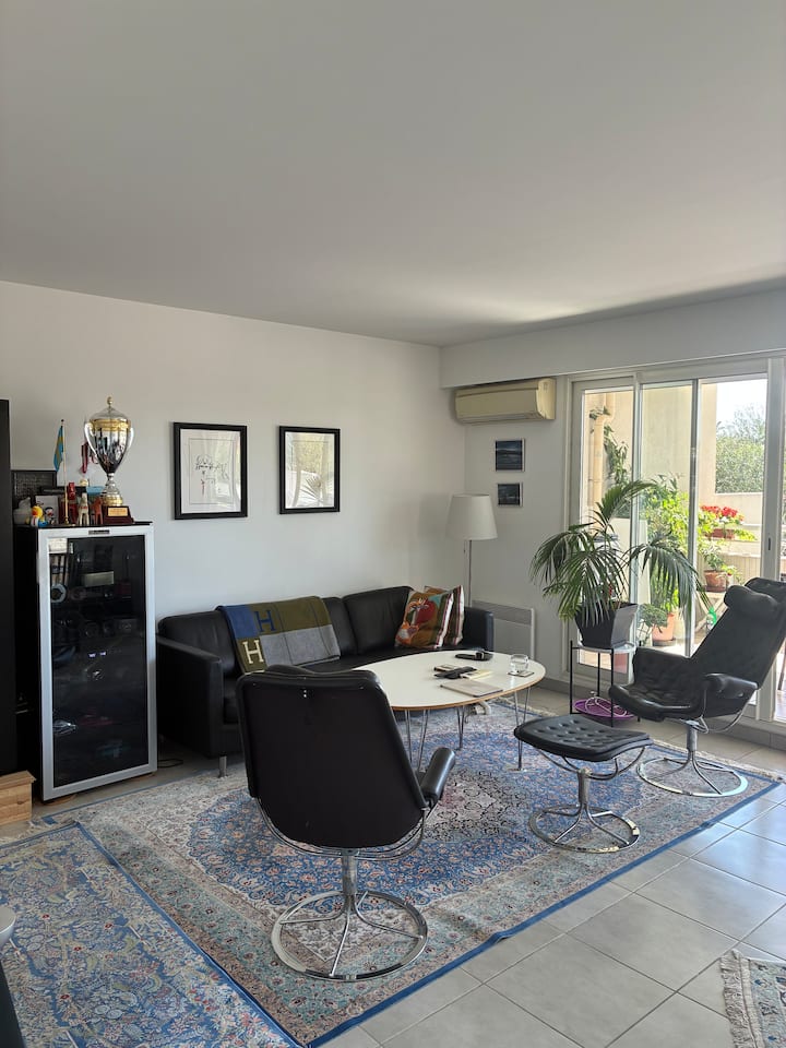 Nice Seaview Apartment On The Border To Monaco - 모나코