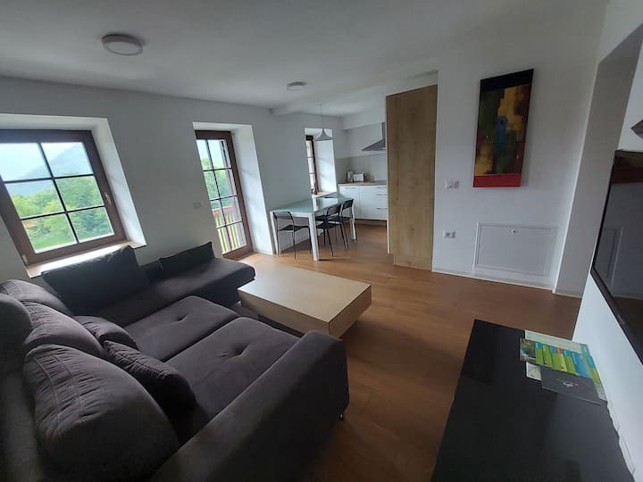 Apartments Pri Jakobu 2 Bedroom App Krasji Vrh - Kobarid