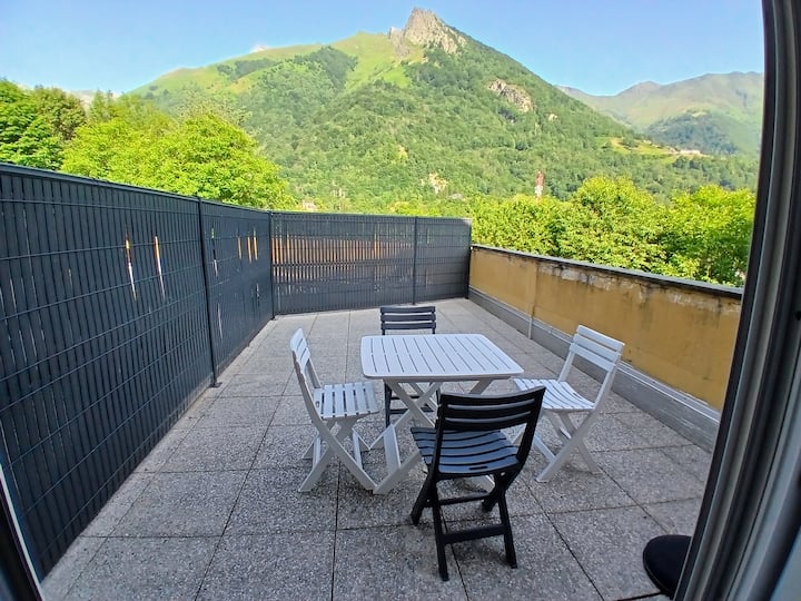 T2 Avec Grandeterrasse Vue Montagne Avec Piscine - Cauterets