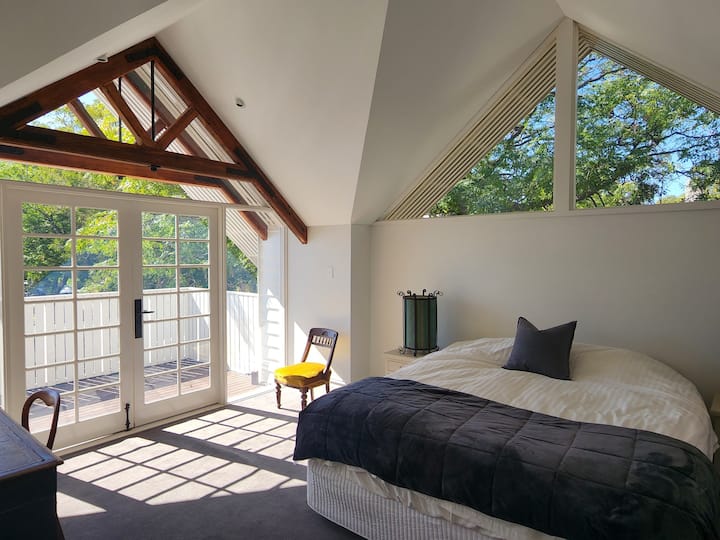 Light Filled Loft Space Subiaco - Subiaco