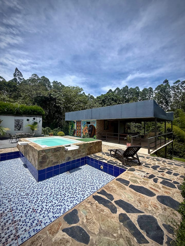 Finca Exclusiva Con Jacuzzi En El Eje Cafetero - Pereira, Colombia