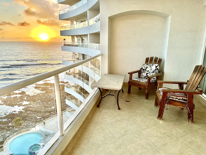 Las Palmas Beach Front Condo - Rosarito