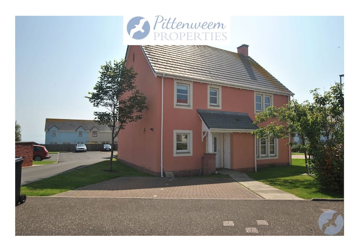 70 Acorn Court- Seahaven - Cellardyke