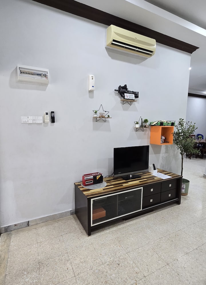 Pd Shell Gate Home Stay - Port Dickson