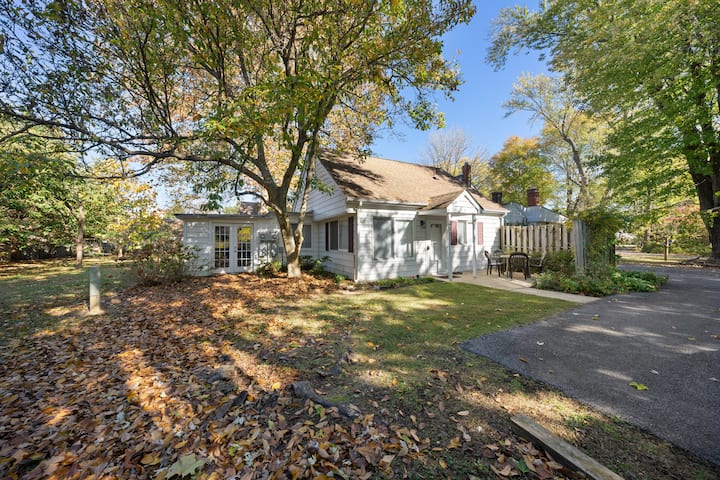 Guest Cottage In Town - Driftwood Beach, Lusby