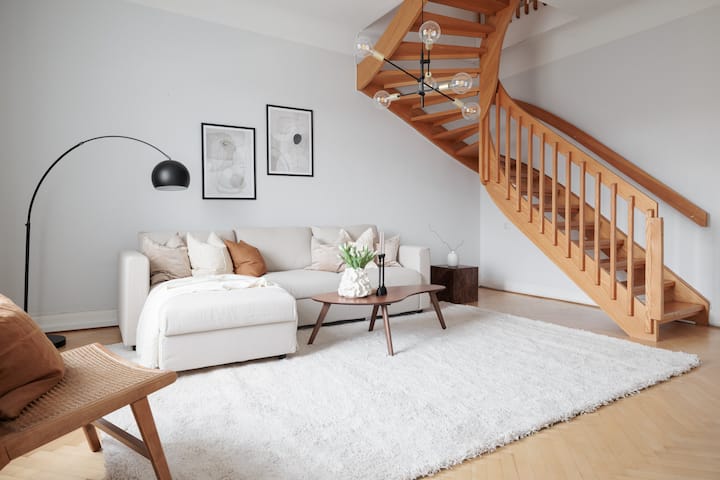 Top Floor, 2-story Flat In Chic Area - Sundbyberg