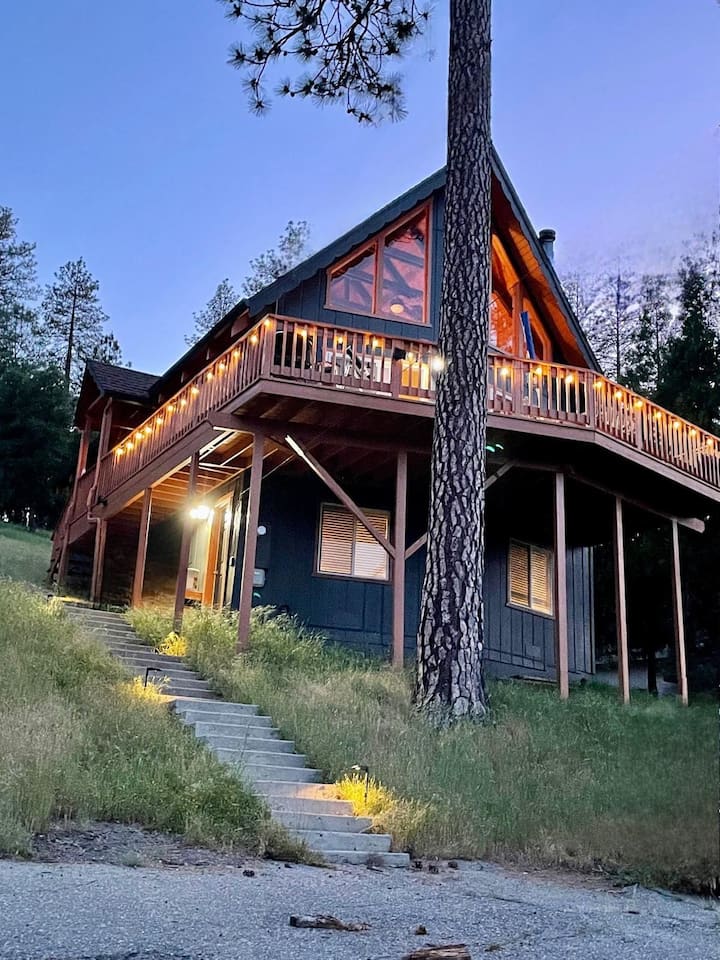 Serenity View, Peaceful & Cheerful 3bd Cabin. - Groveland, CA