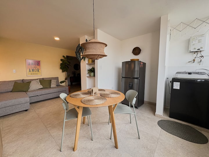 S200. A Un Paso De San Antonio, Parking Cerca. - Cali