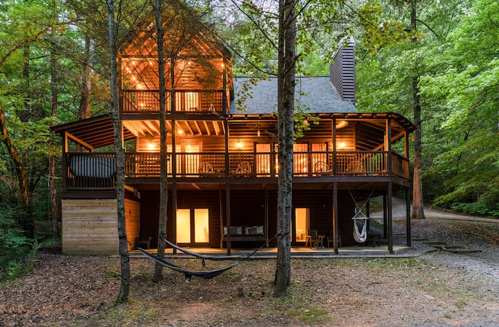 Riverfront Retreat I Hot Tub+ Rock Wall+ Wifi - Ellijay, GA