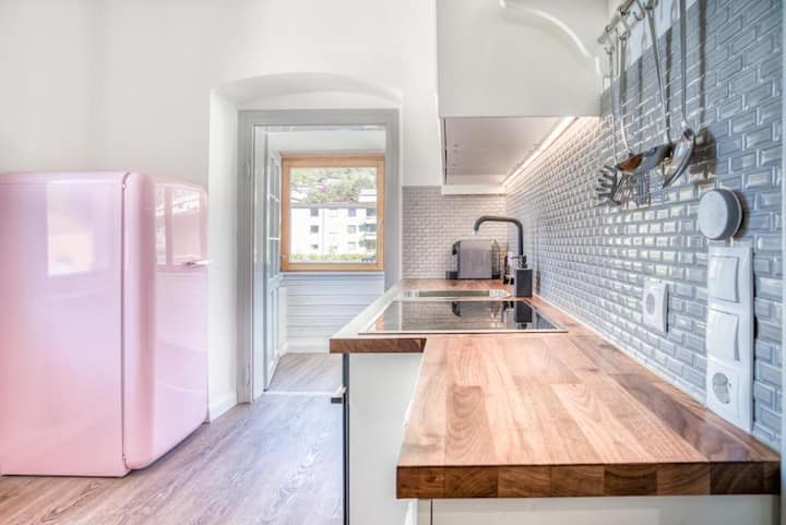 Innsbruckhomes-suite5/ Botanical Garden Innsbruck - インスブルック