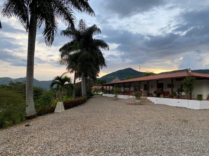 Finca Campestre Con Hermosa Vista - Apulo