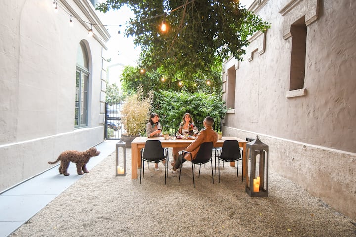 "Kiss" Studio Suite At The Commodore Hollywood - Los Angeles, CA