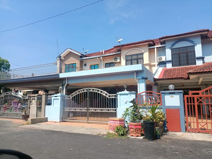 4skc Landed Homestay (15pax) 4r3b - Sekinchan