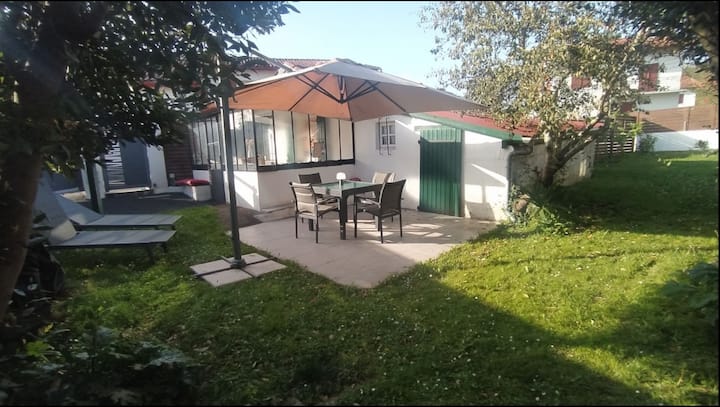 Centre Ville, Au Calme, Maisonnette Cosy - Pays basque français