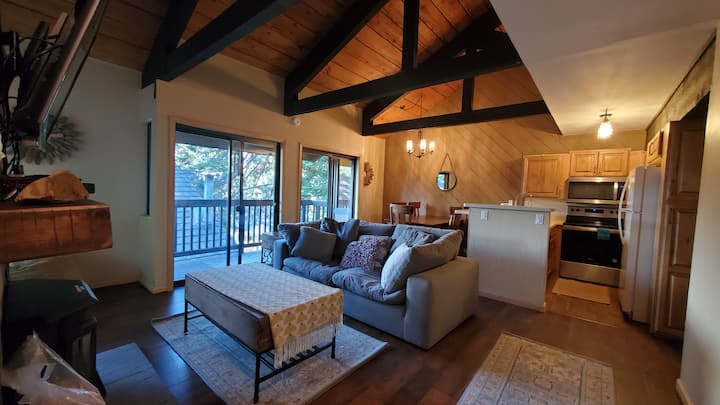 Mellow Mountain Getaway Renovated Private 1bd/loft - Mammoth Mountain, CA