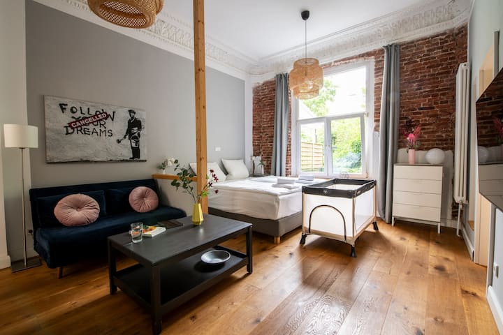 Apartment In Jugendstil-villa (Sternschanze) - Hamburg
