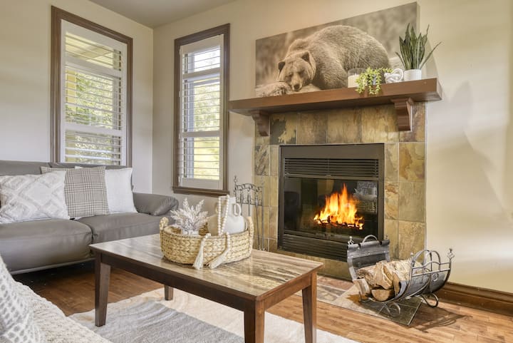 Lovely Chalet With Hot Tub, Sauna & Billiard - Mont-Tremblant