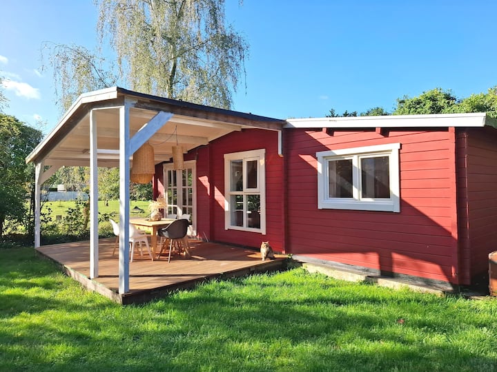 Houten Cottage Met Royale Tuin Op Sfeervol Park - Wijchen