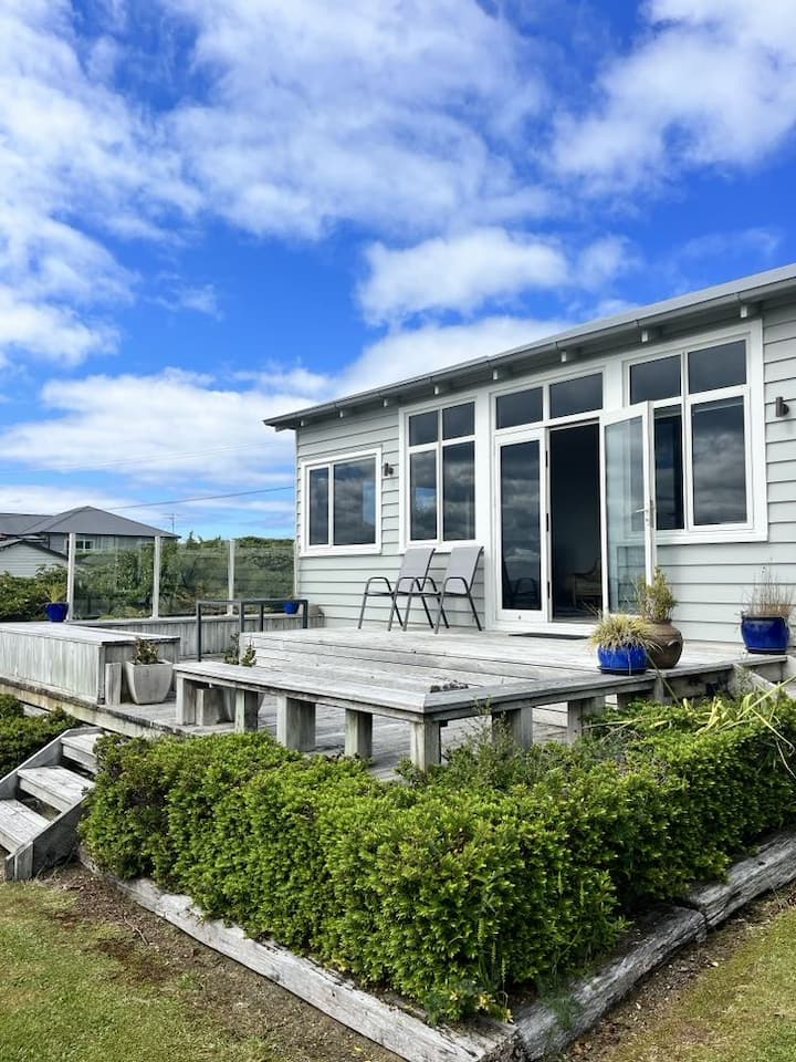 Riverton Gem With Fantastic Views - Riverton / Aparima