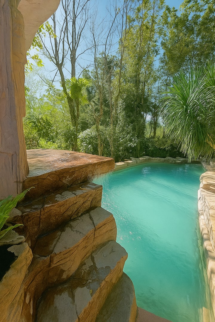 9beds/6t&b*familyoasis*sleeps15*taalpoolfun*nature - Tagaytay