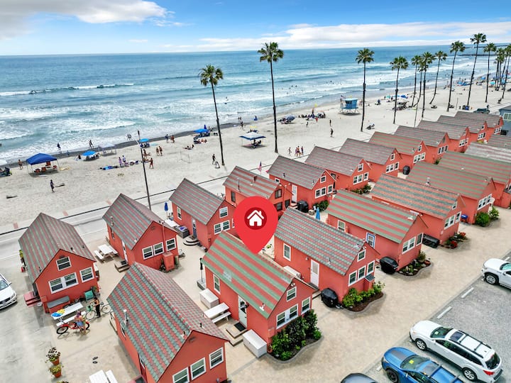 Modern Beachfront Cottage - Oceanside, Californie