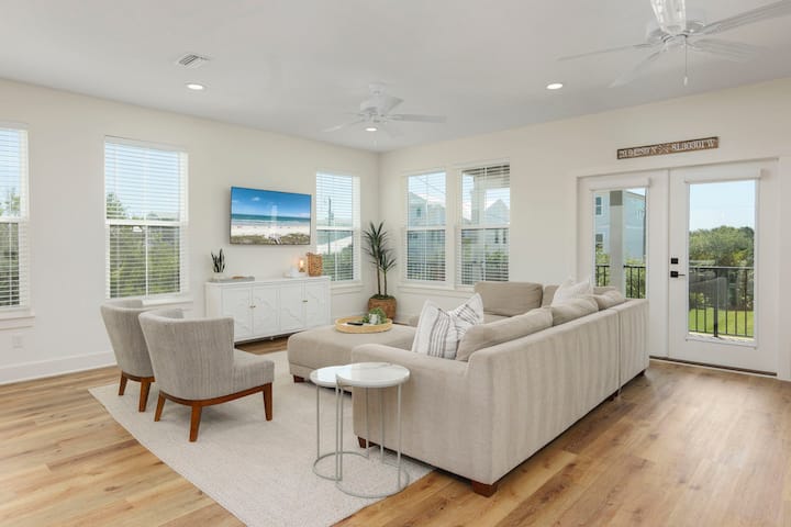 Beach Access Oasis With Heated Pool & Guest Suite - Vilano Beach, FL