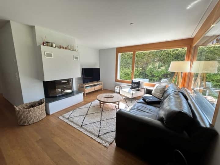 Sunny 2 Bedroom Apartment - Close To Train Station - Klosters-Serneus