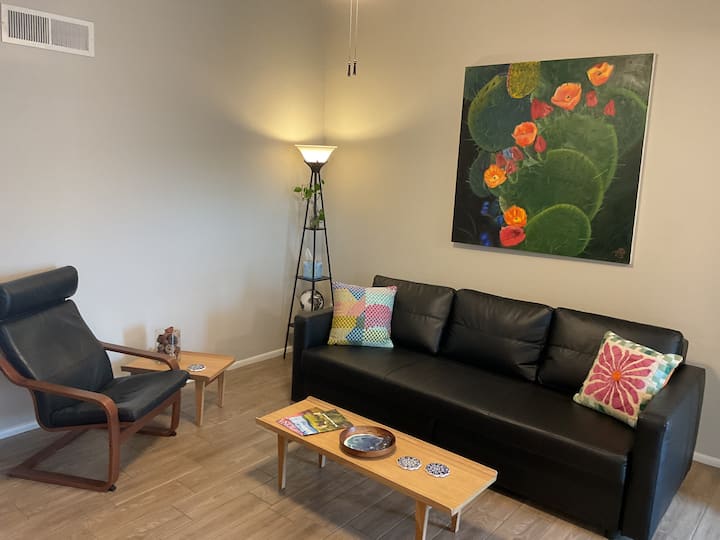 Prickly Pear Villa - Entire Desert Patio Home - Phoenix
