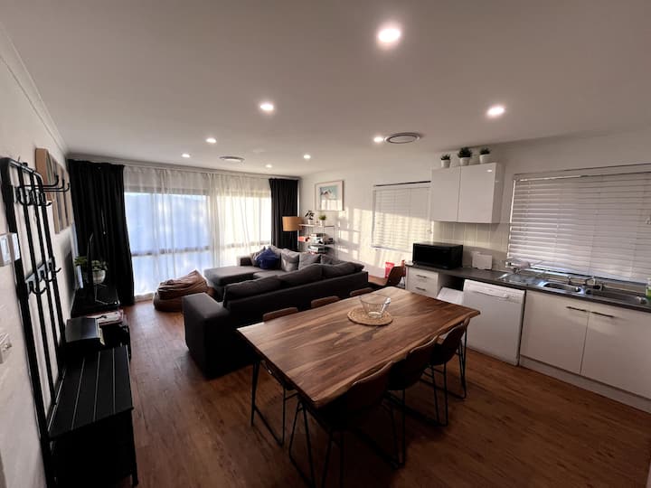 Alpine Mountain View 4 - Jindabyne