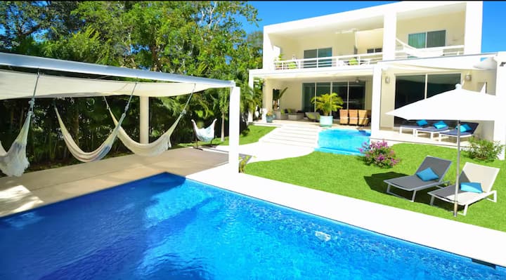 Villa Mariposa, Private Pool, Jacuzzi & Hot Tub - Playa del Carmen