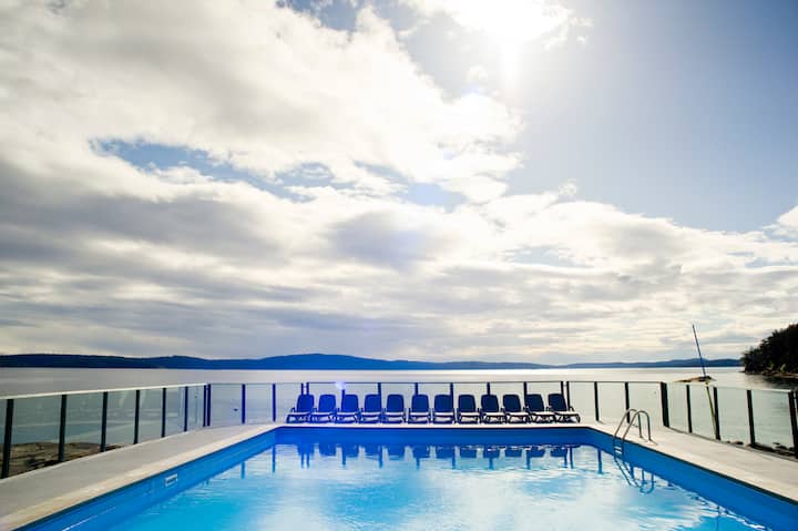 Seaside Snug At Inn Of The Sea - Ladysmith, Canada