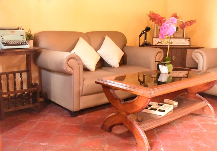 5 Br Casa Completa En Centro De Antigua - Antigua Guatemala