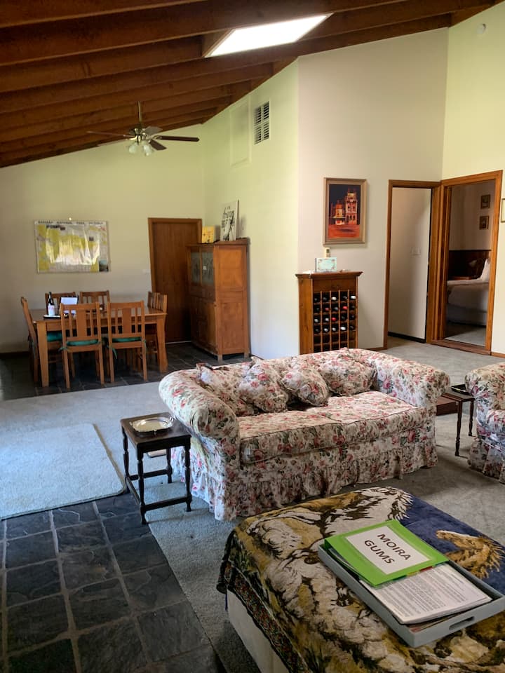 "Come Home To Moira Gums" Secluded Historical Home - Moama