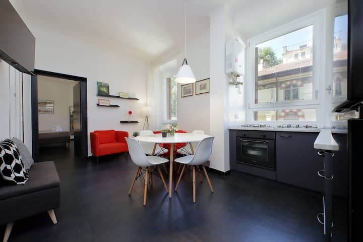 Luminoso E Colorato A 2 Passi Dal Centro - Roma - Rome