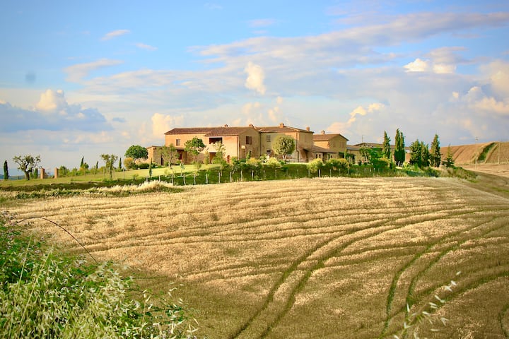 Hilltop Hideaway – Straight Out Of A Fairytale - San Quirico d'Orcia