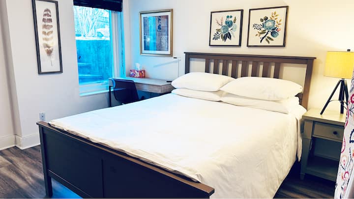 Private Apartment With Newly Renovated Kitchen - Boston, MA